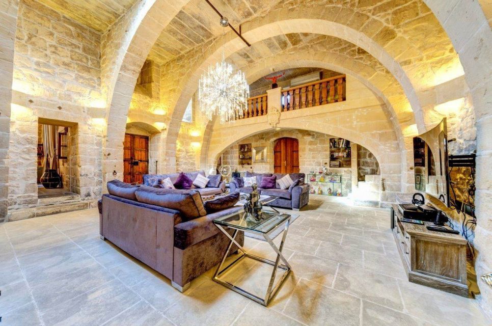 Building A House With Limestone
