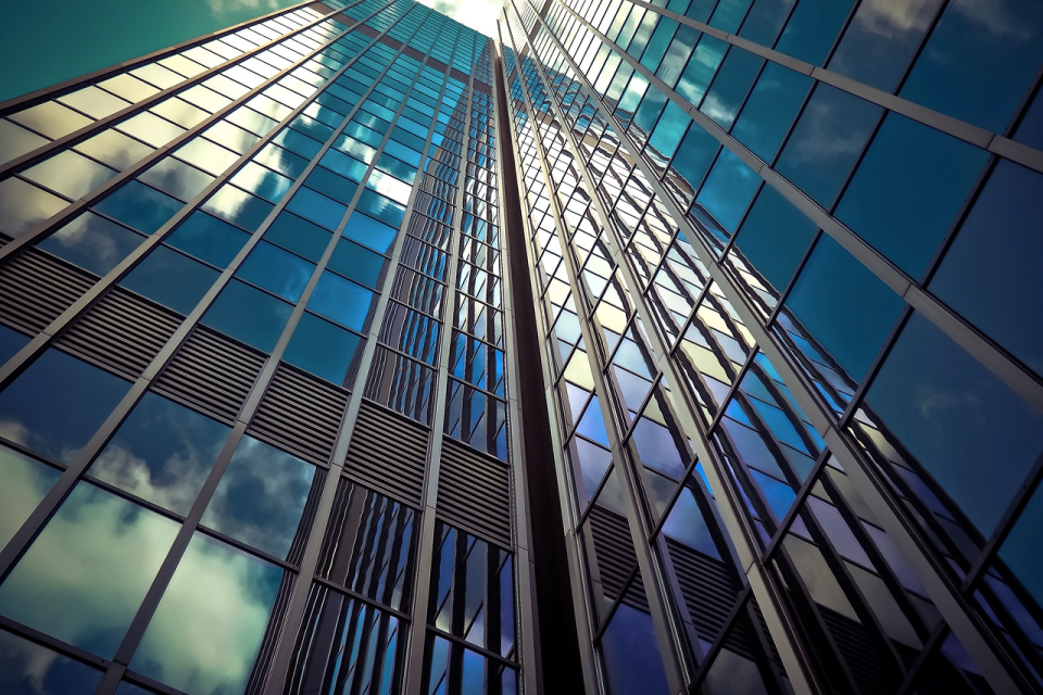 Pros and Cons of Using Glass as a Building Material