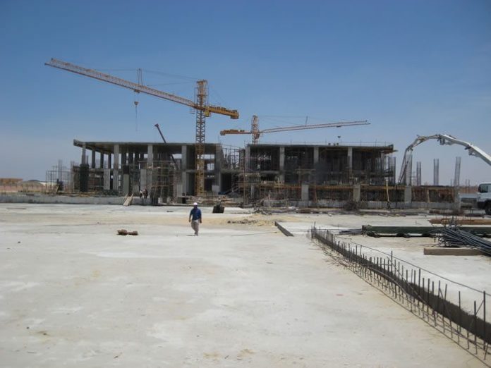 Arab Contractors to implement $27m new road projects in Egypt