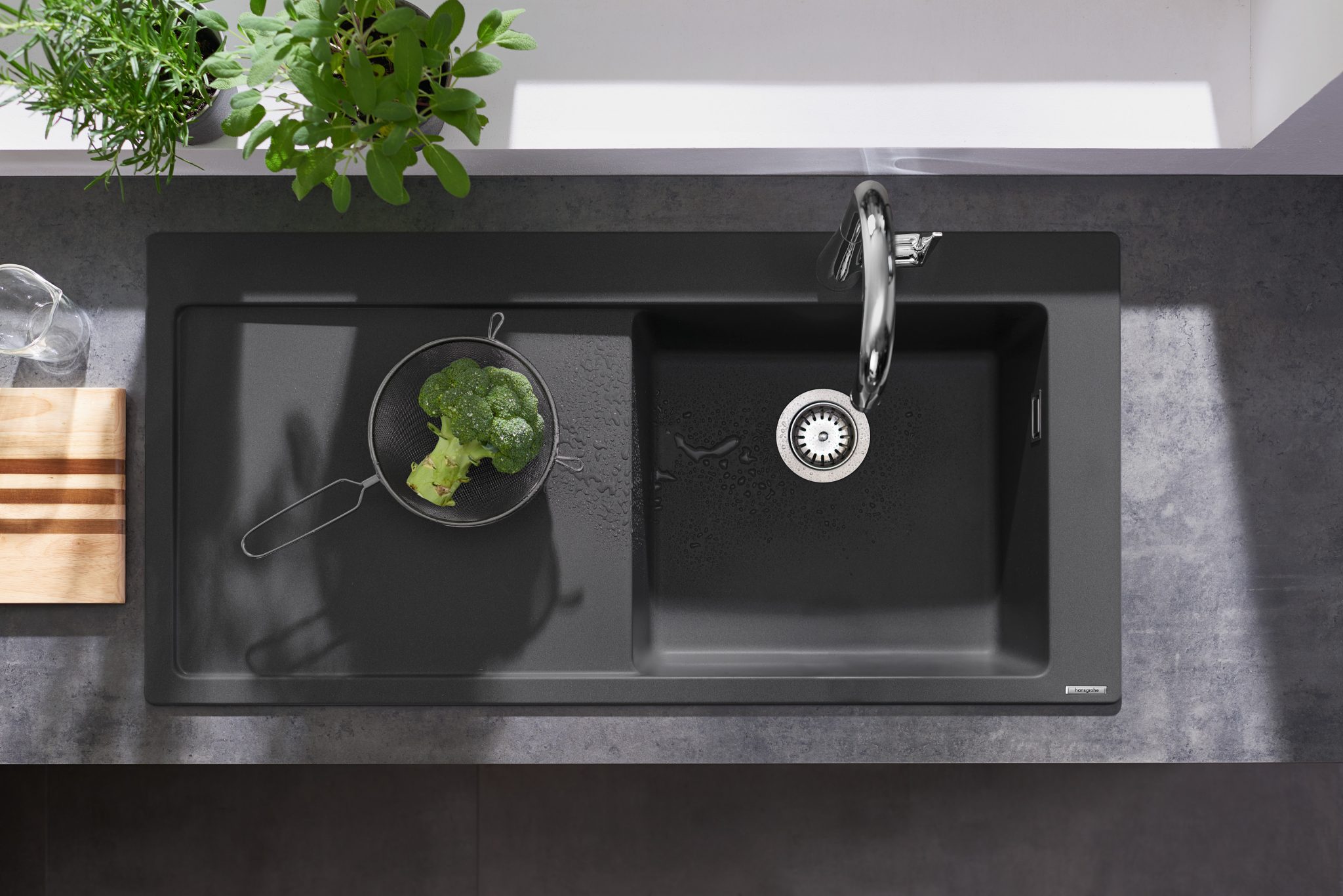 Hansgrohe heating up the kitchen with the exquisite form and ...