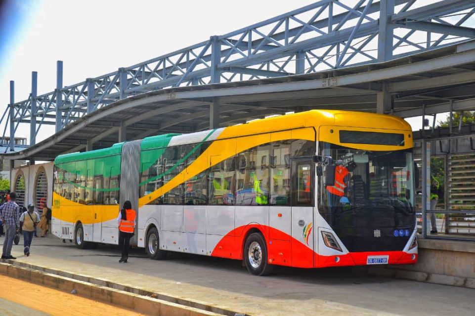 Dakar Bus Rapid Transit, the first all-electric BRT in Sub-Saharan ...