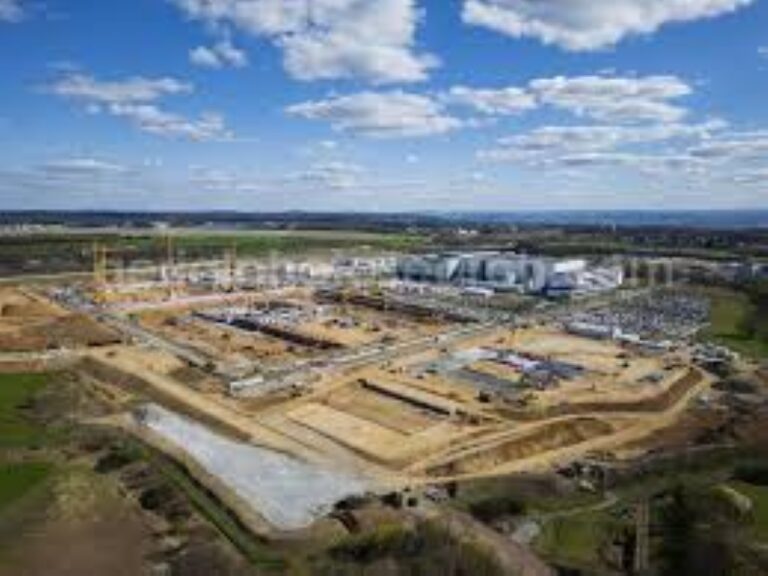 Europe’s First Semiconductor Plant in Dresden: TSMC-Led ESMC Project ...