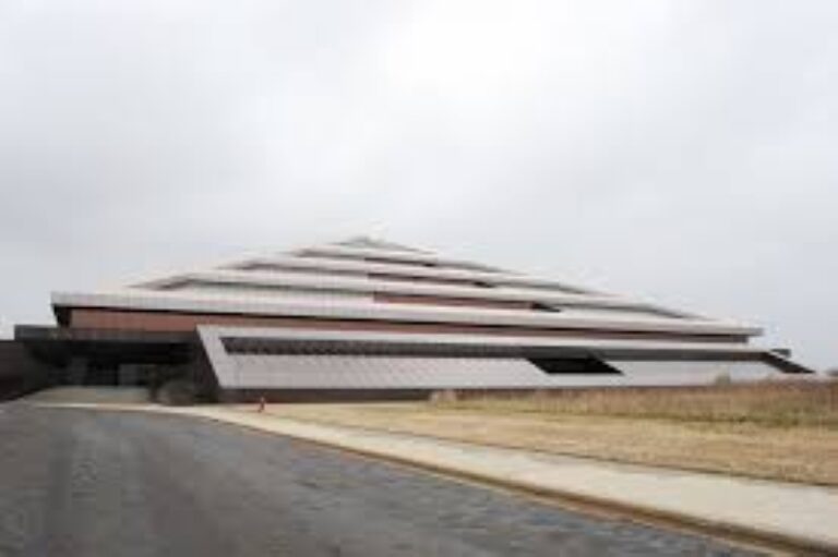 Project Pyramid Data Center and 600MW Solar-Storage Project Drive Major ...